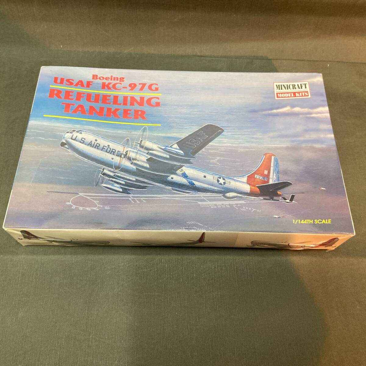 Yahoo!オークション - MINICRAFT1/144 KC-97G タンカー 未組み立て