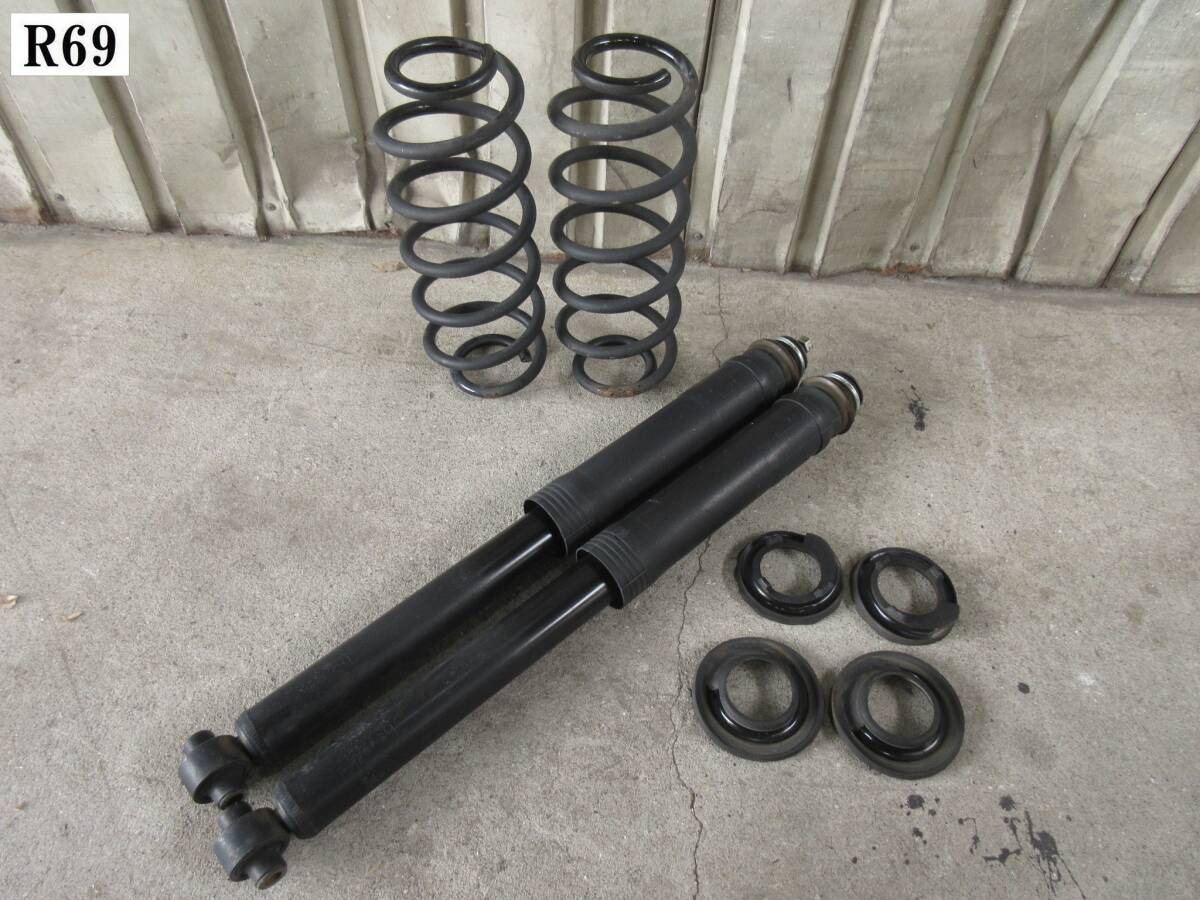 Q9Q9 ZVW30 30 プリウス 後期 純正 リア リヤ サス サスペンション ストラット ショック バネ スプリング 左右 48530-47260 H24/3 202 S(サスペンション ...