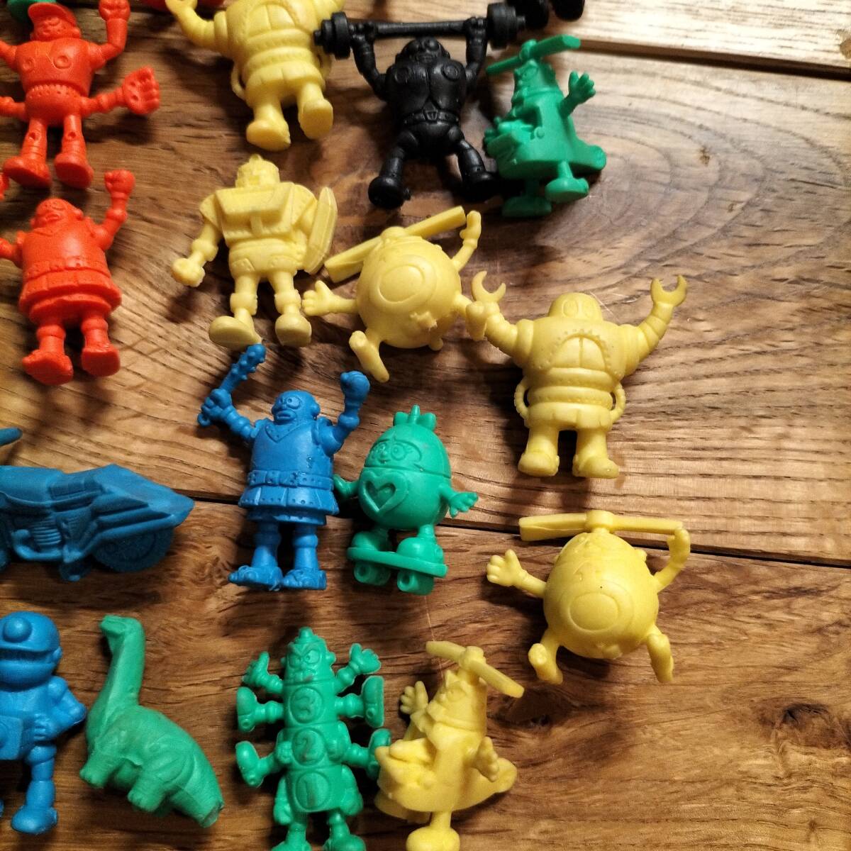 Yahoo!オークション - ロボダッチ 消しゴム フィギュア