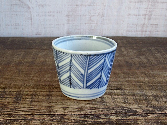 Yahoo!オークション - A291 染付 そば猪口 向付 蛇の目高台 骨董