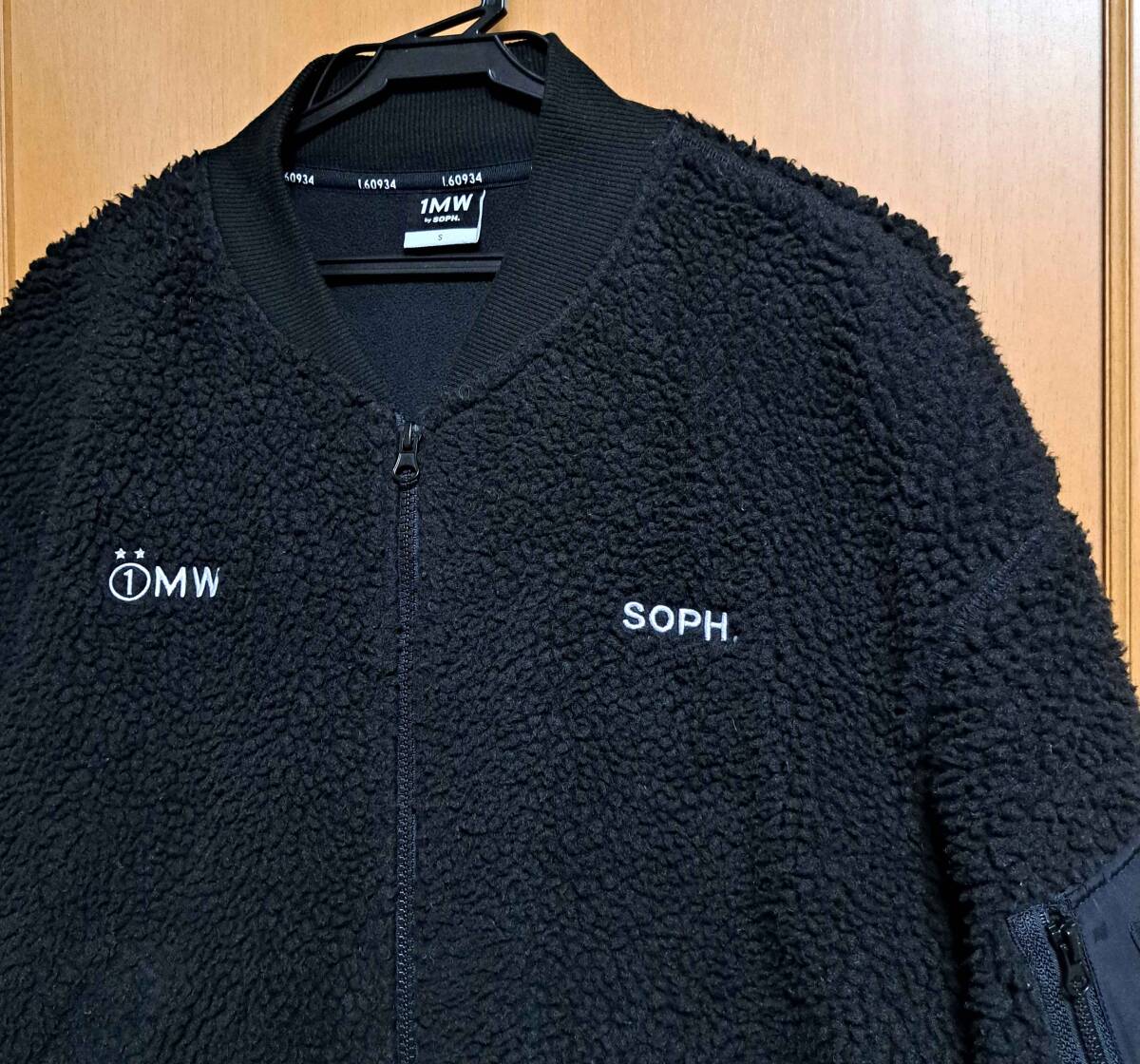 Yahoo!オークション - 人気 GU × SOPH ボア フリース MA-1 ペイズリ...