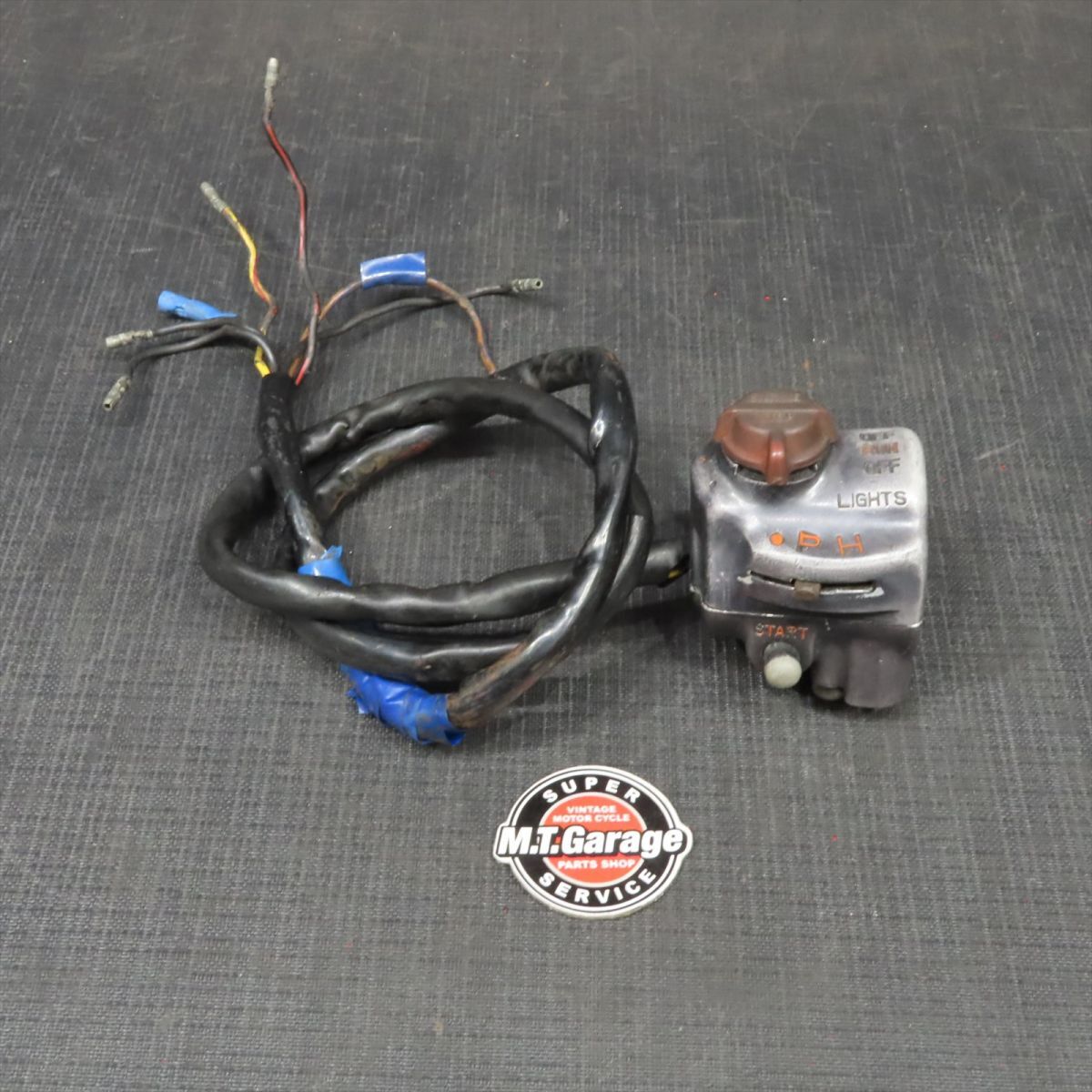 Yahoo!オークション - ホンダ CB400Four 旧ヨンフォア 右ハンドルスイ...