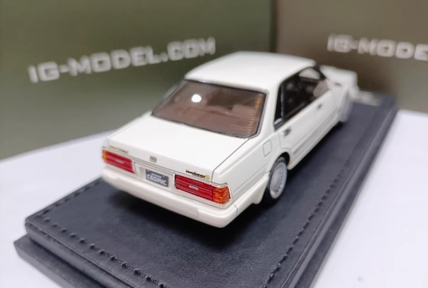 Yahoo!オークション - 送料無料 IG 1 43 Nissan Cedric Y31 Gran Turis...
