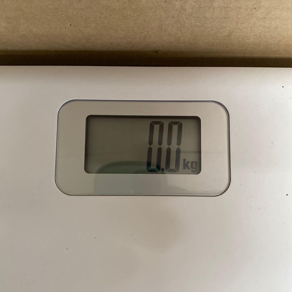 Yahoo!オークション - 体重計 タニタ TANITA HD-661 ホワイト 2021年製...