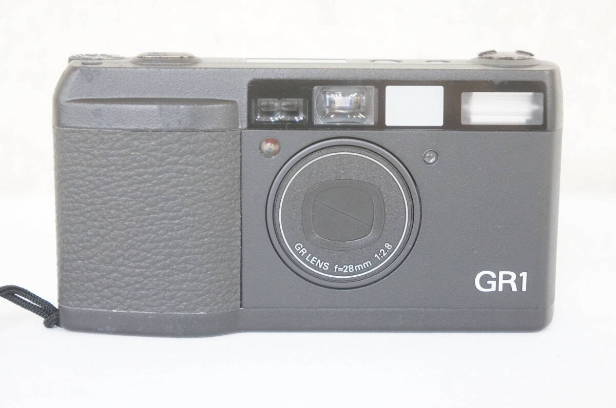⑦ RICOH リコー GR1 28mm F2.8 コンパクトフィルムカメラ 7012056011(コンパクトカメラ)｜売買されたオークション情報、yahooの商品情報をアーカイブ公開 ...
