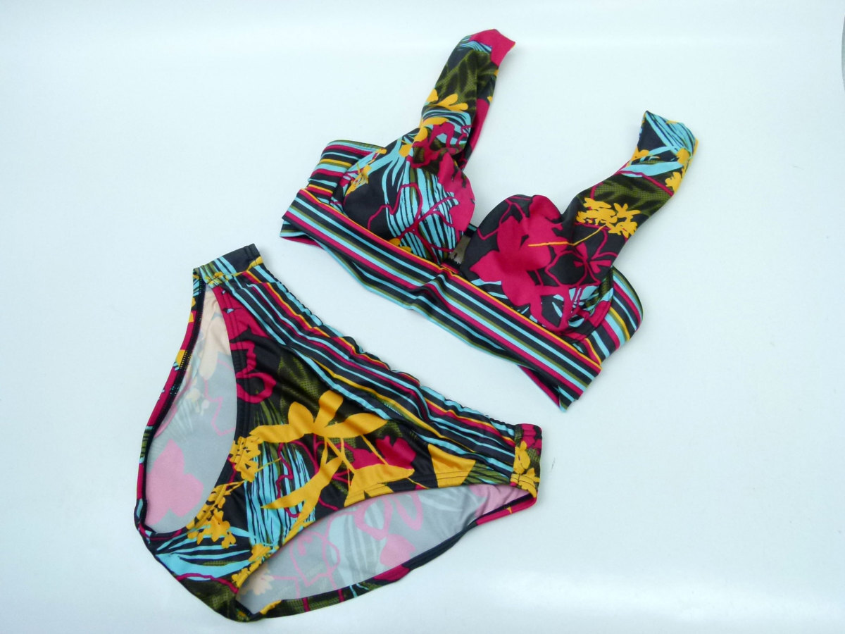 Yahoo!オークション - マルコ スイムウエア 水着 D65 / M 補正