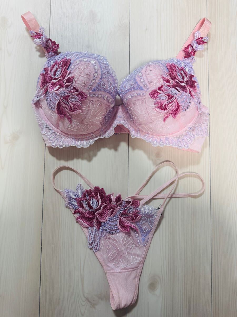 Yahoo!オークション - サルート ワコール G70 補正下着