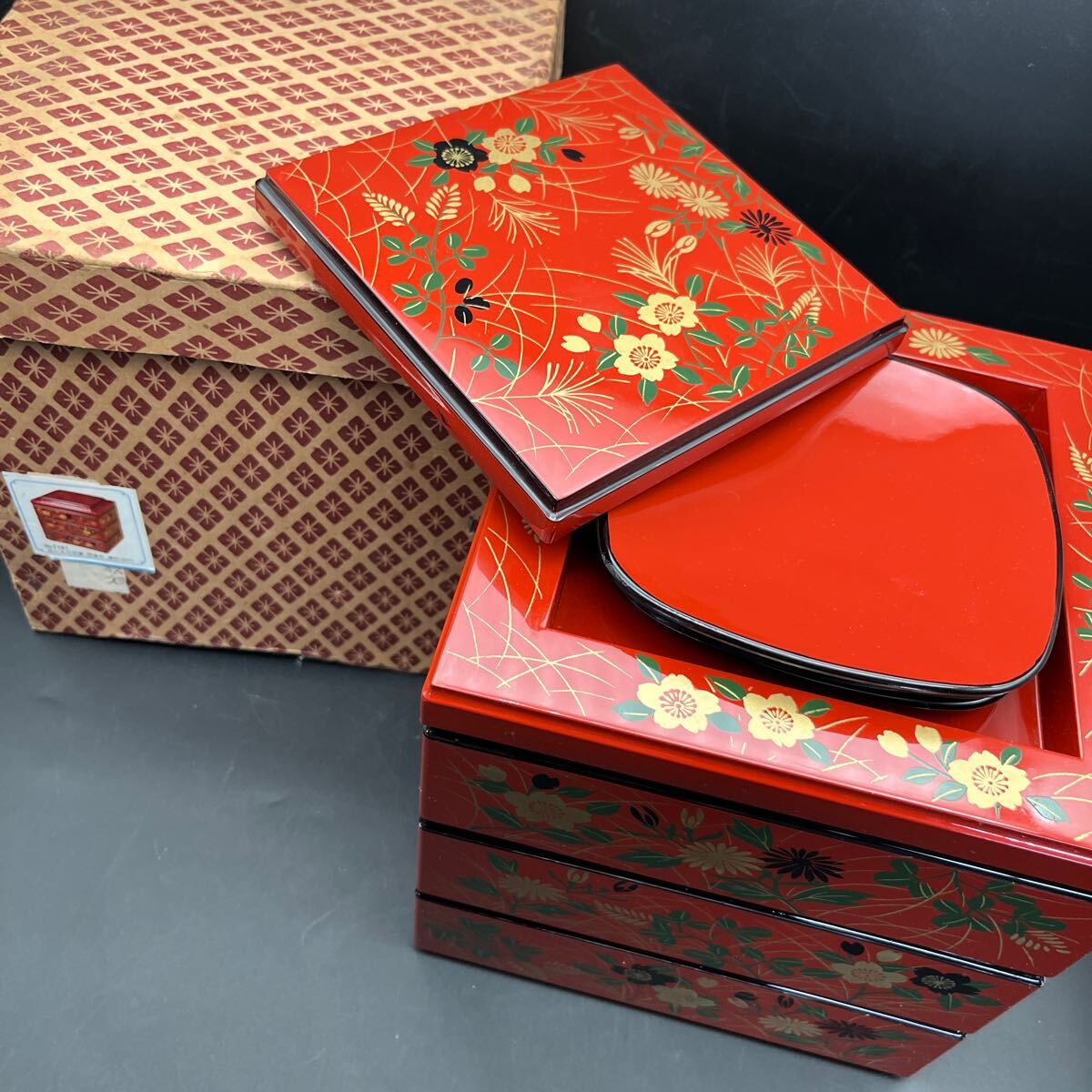 Yahoo!オークション - 朱六三段重 校倉形 春秋(取り皿付) No.7181 重箱...