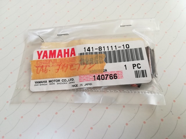 Yahoo!オークション - ヤマハ YA-6 ダイナモブラシ 純正新品 141-8111-...