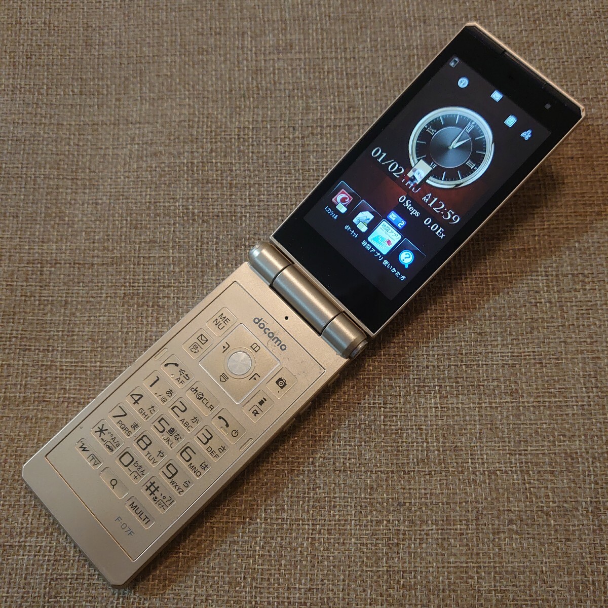 Yahoo!オークション - F-07F docomo ゴールド