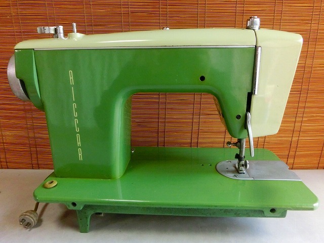 Yahoo!オークション - う7AS ミシン RICCAR リッカー グリーン 緑 アン...