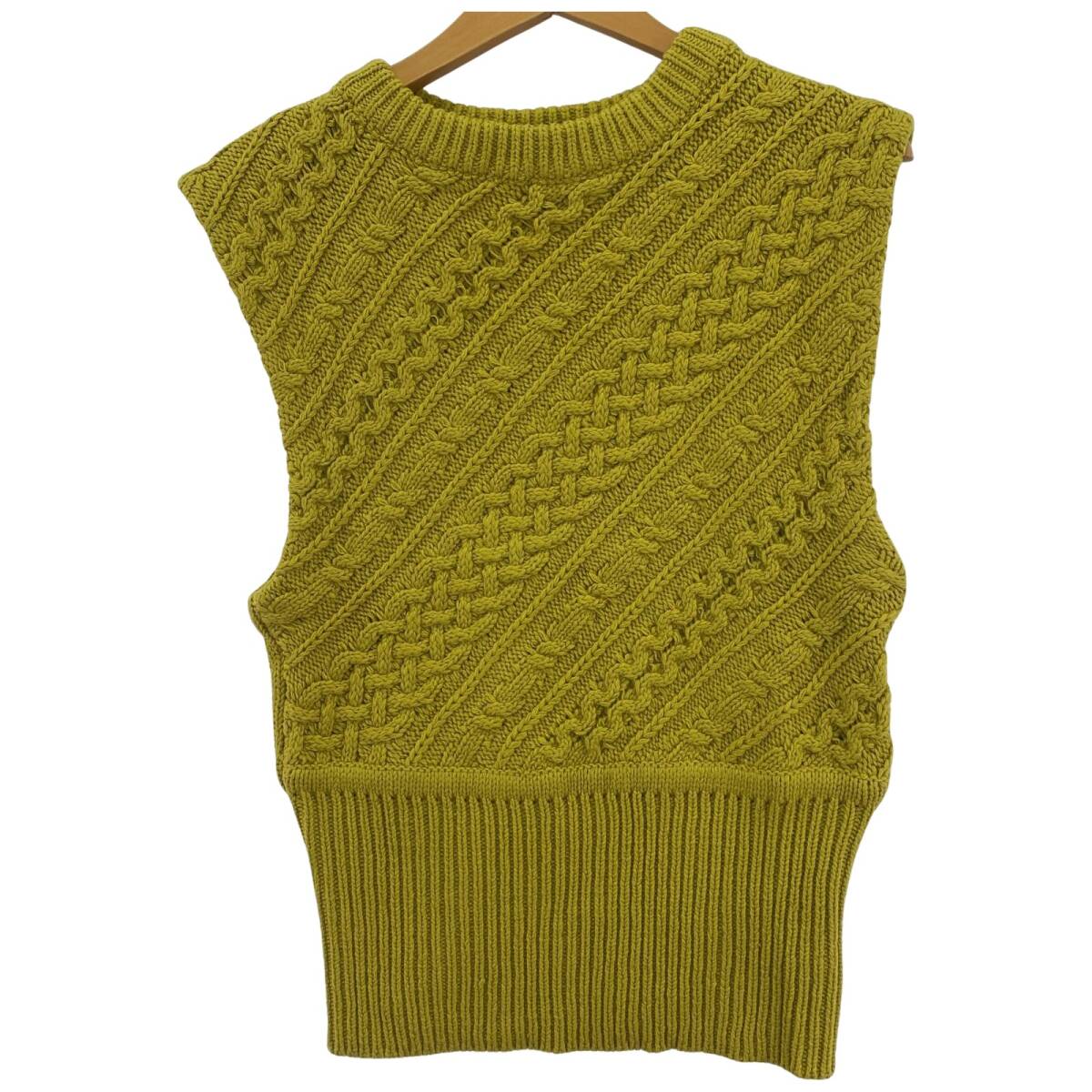 Yahoo!オークション - NEUNA ヌナ ニット ベスト sizeF/マスタード