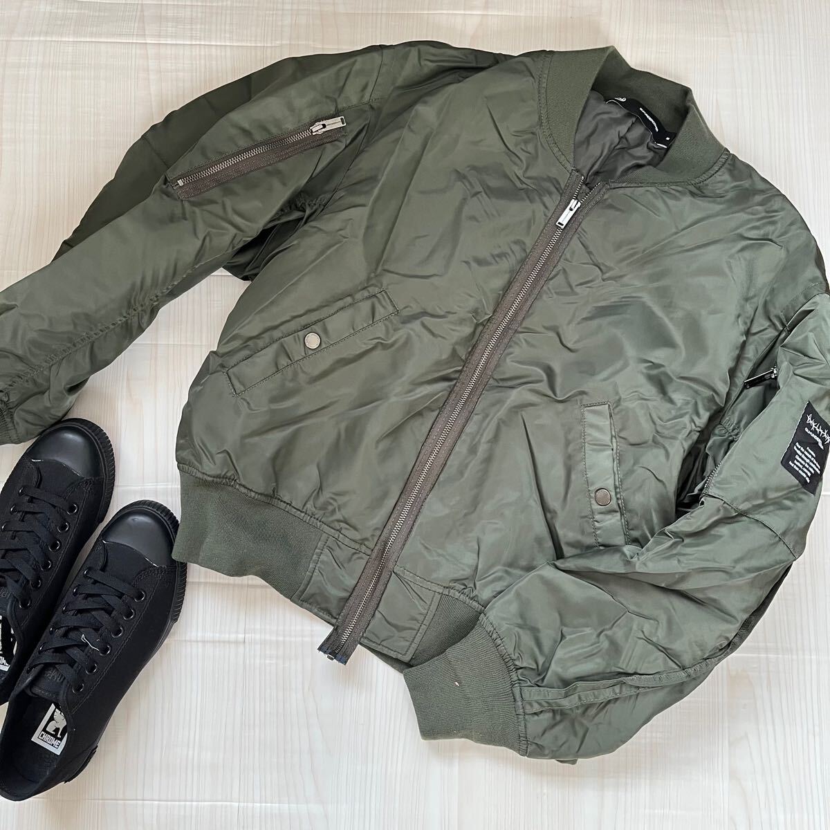 Yahoo!オークション - 未使用 美品 GU undercover ジーユー アンダーカ...