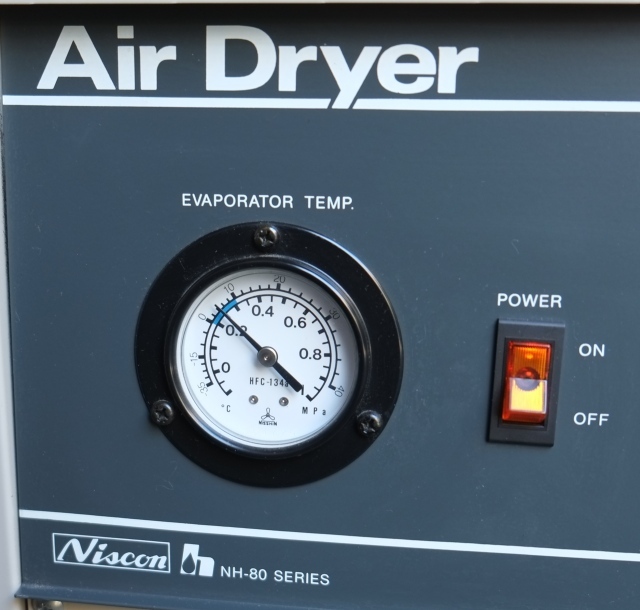 Yahoo!オークション - 歯科技工 冷凍式エアドライヤー NH-8007N 日本精...