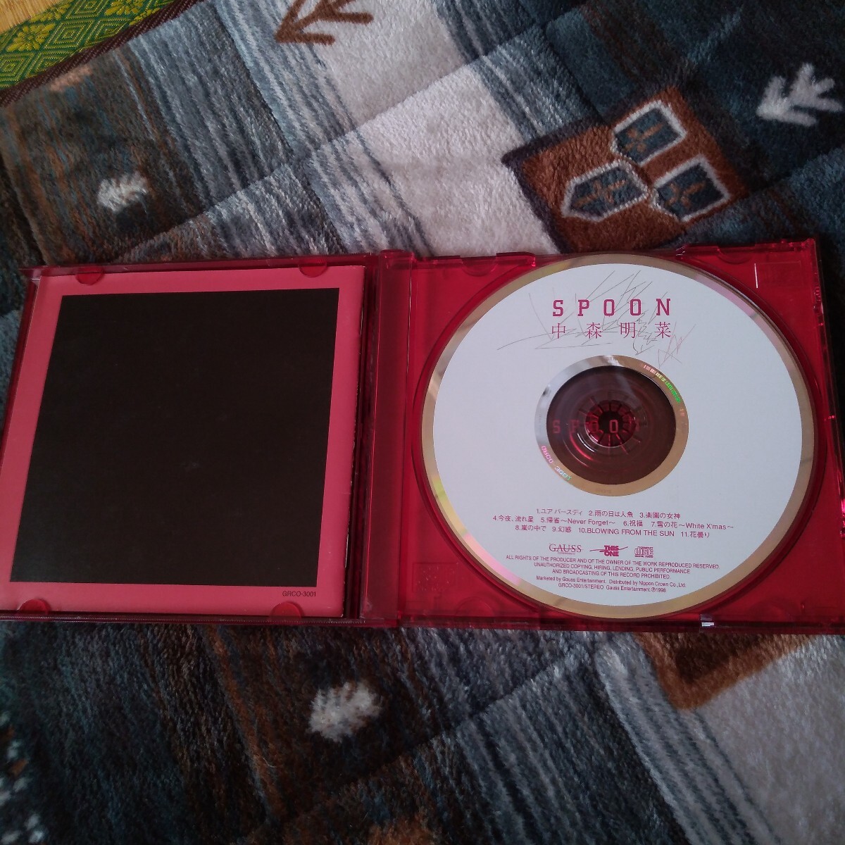 Yahoo!オークション - 中森明菜 SPOON CD 初回 限定盤 カラーケース ユ...