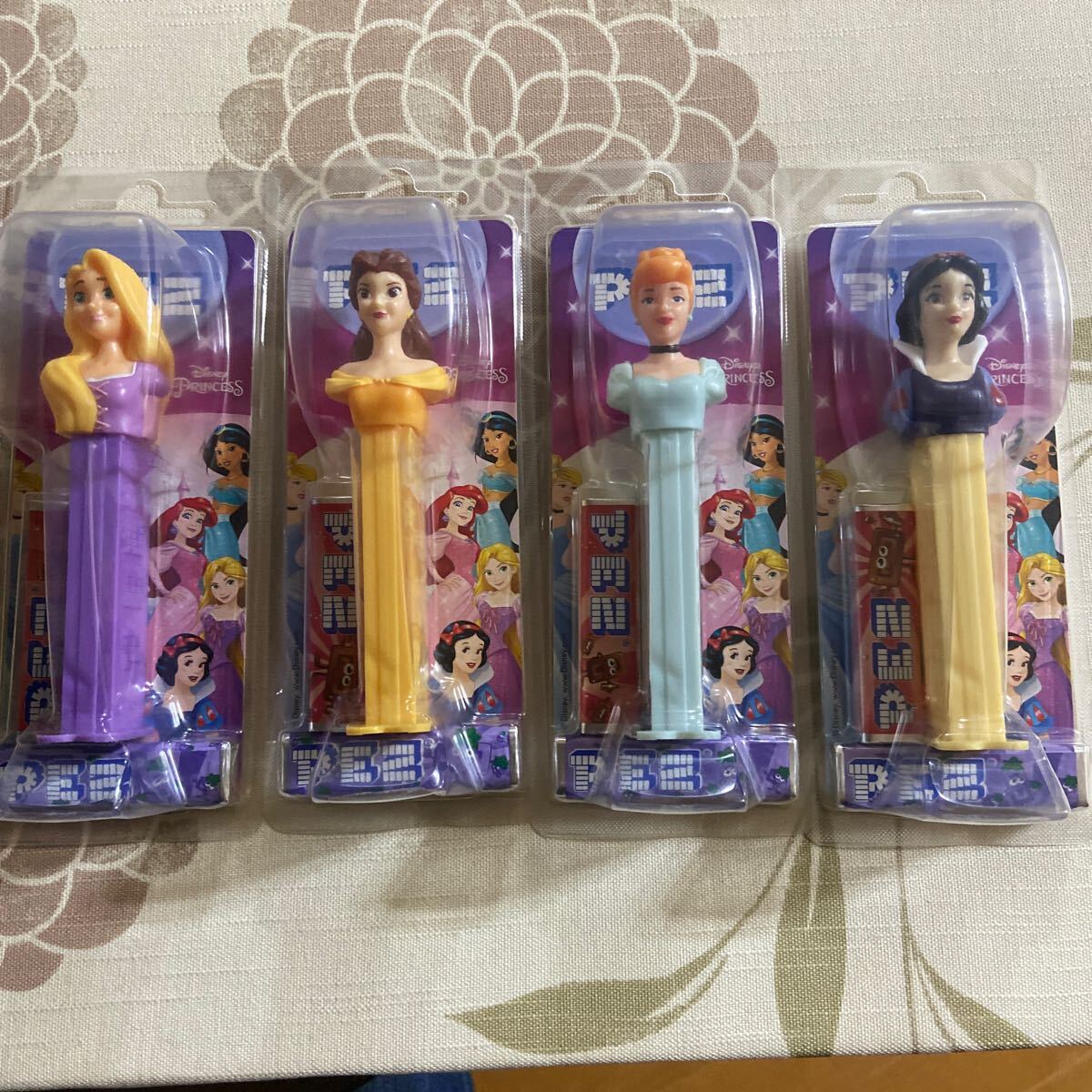 PEZ ペッツ ディズニープリンセスシリーズ 4個セットコンプリート シンデレラ 美女と野獣 白雪姫 塔の上のラプンツェル(PEZ)｜売買されたオークション情報、yahooの商品情報を ...