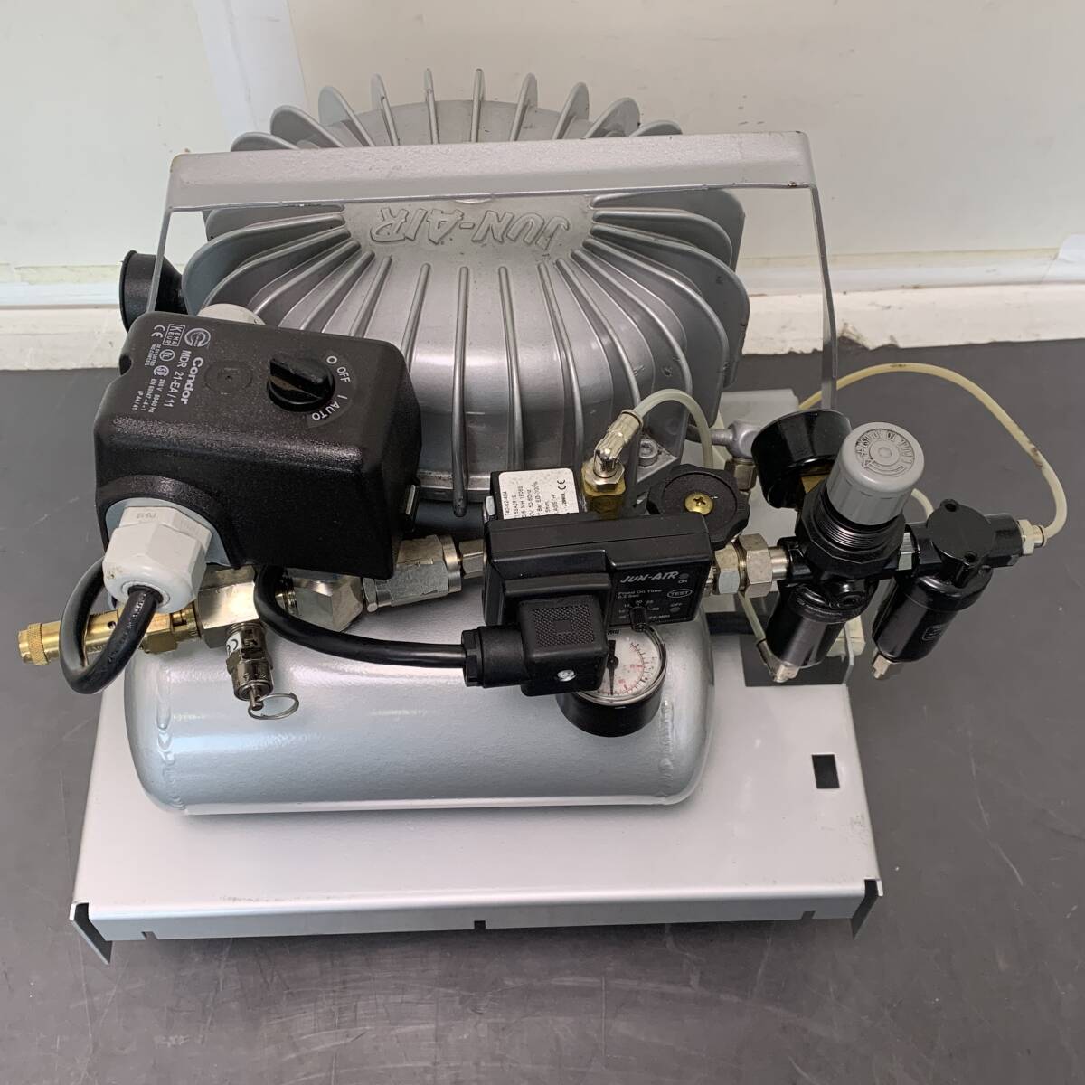 1237 JUN-AIR コンプレッサー(コンプレッサー)｜売買されたオークション情報、yahooの商品情報をアーカイブ公開 - オークファン（aucfan.com）