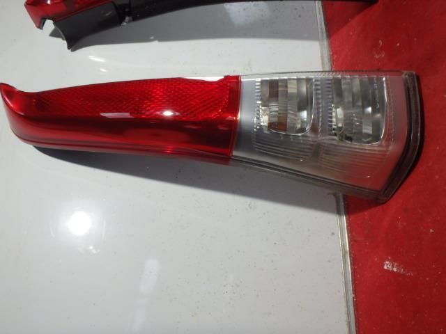 Yahoo!オークション - ミラアヴィ UA-L250S 左テールランプ L EF-VE イ...