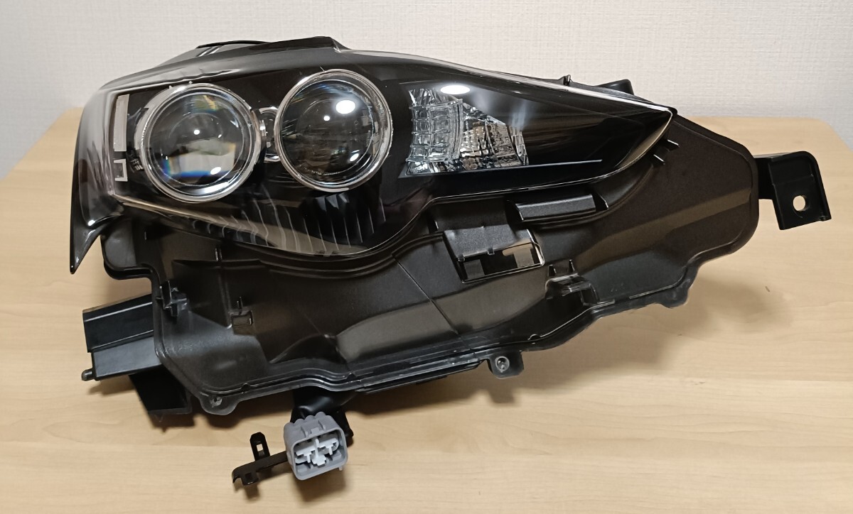 極 LEXUS レクサス IS 前期 純正 LED ヘッドライト 右 運転席側 ASE30 koito 53-88 刻印→SK 81145-53731 ユニットのみ(ヘッドライト)｜売買された ...