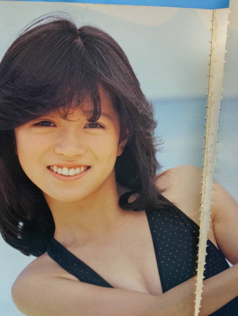 Yahoo!オークション - q75 中森明菜 写真集 デビュー当時の写真集 昭和...