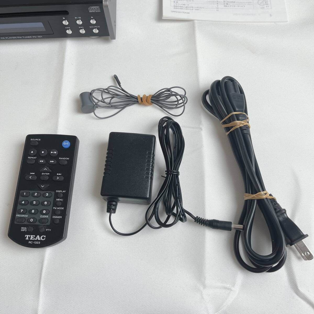 Yahoo!オークション - TEAC PD-301 CDプレーヤー 音響機器 リモコン付...