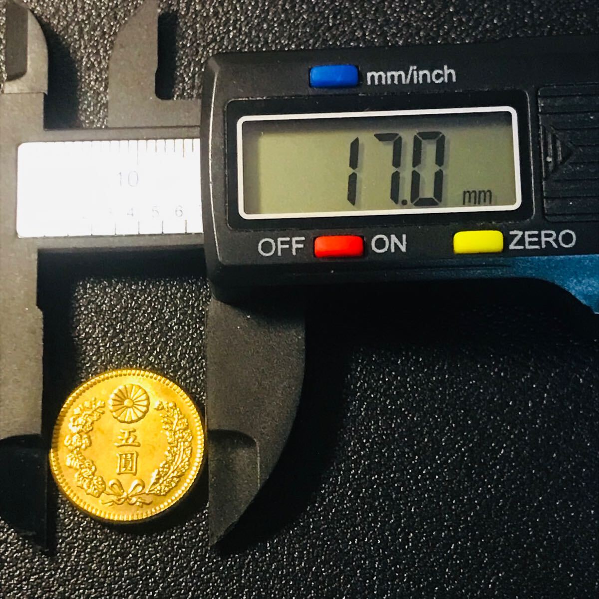 日本代購代標第一品牌【樂淘letao】－旧家蔵出し 古銭 新5円金貨 明治30年 量目：約3.84g 新五円金貨 五圓 明治三十年 （★外国古銭★onecoin k-750)