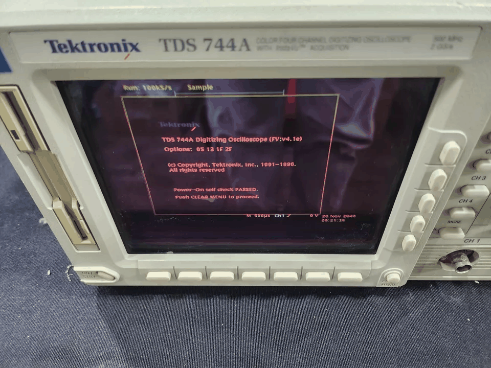 Yahoo!オークション - [NBC]「不具合品」Tektronix TDS744A ディジタル...