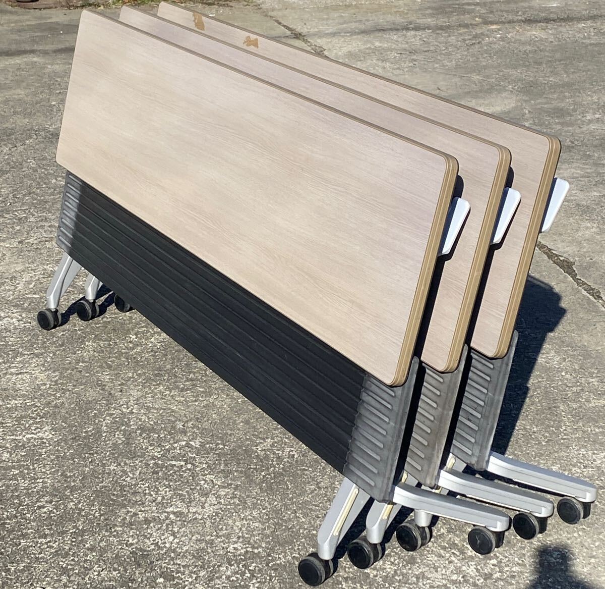 直接引取限定/3台セット KOKUYO コクヨ キャスター付 折りたたみスタックテーブル ミーティング/オフィステーブル JOIFA606 KTT-S620P1B(折り畳み)｜売買された ...