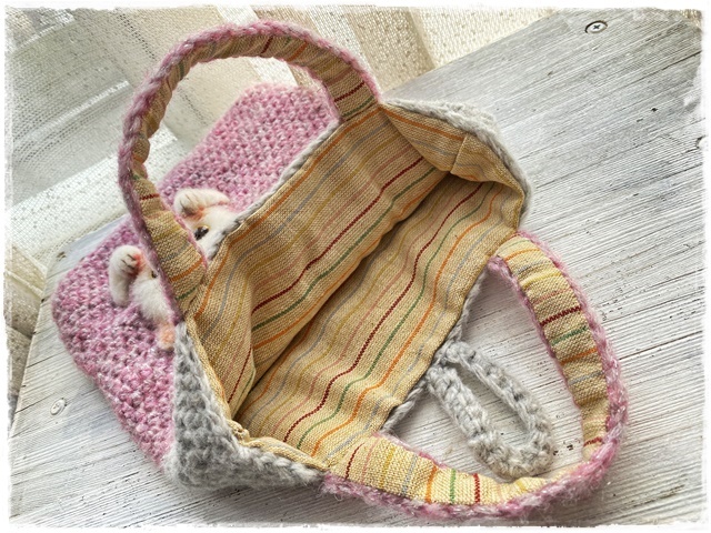 Yahoo!オークション - wai hap's 白猫ちゃん ぷくぷく 羊毛フェルト ハ...