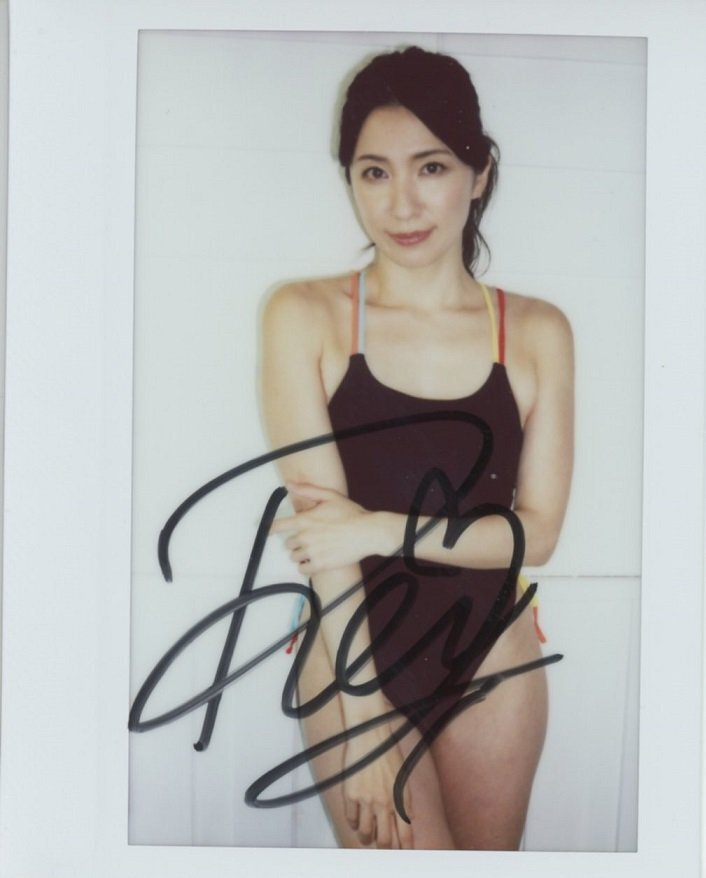 Yahoo!オークション - HIT'S/戸田れい 1of1 直筆サイン入り水着ワイド...
