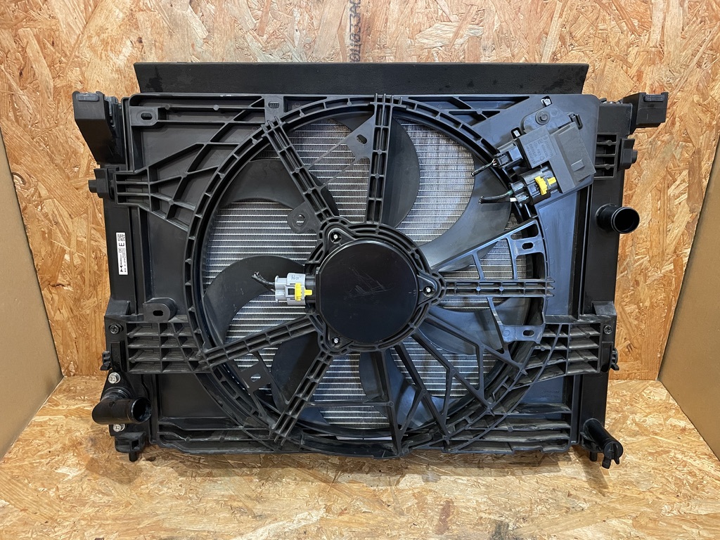 ノート e-power E13 SNE13 オーラ FE13 メインラジエーター＆電動ファンシュラウドセット税込(ラジエーター)｜売買されたオークション情報、yahooの商品情報をアーカイブ ...