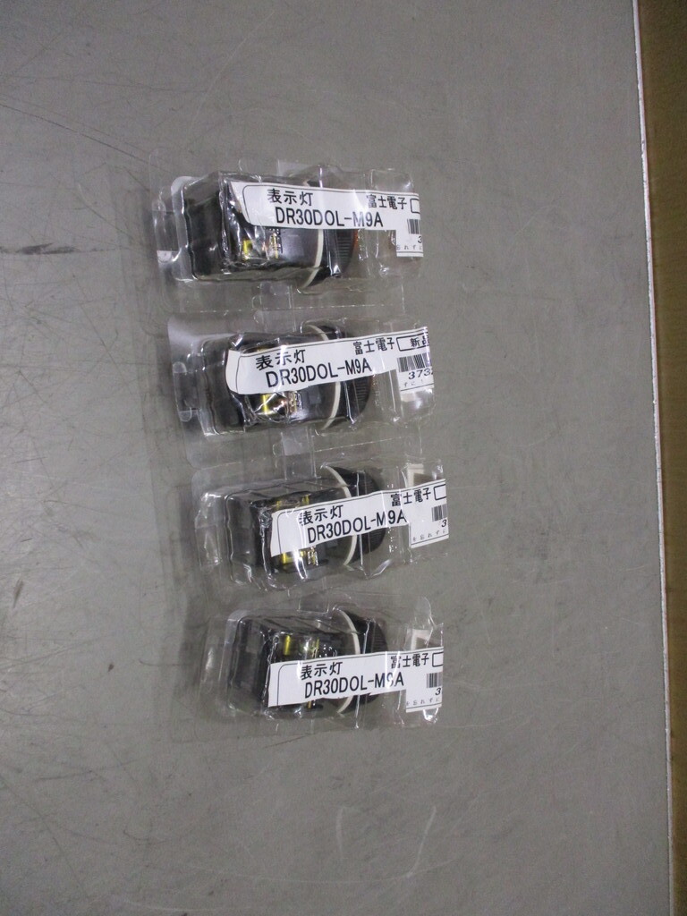 Yahoo!オークション - 新古 富士電子 DR30D0L-M9A 表示灯 4個 (NAJR610...