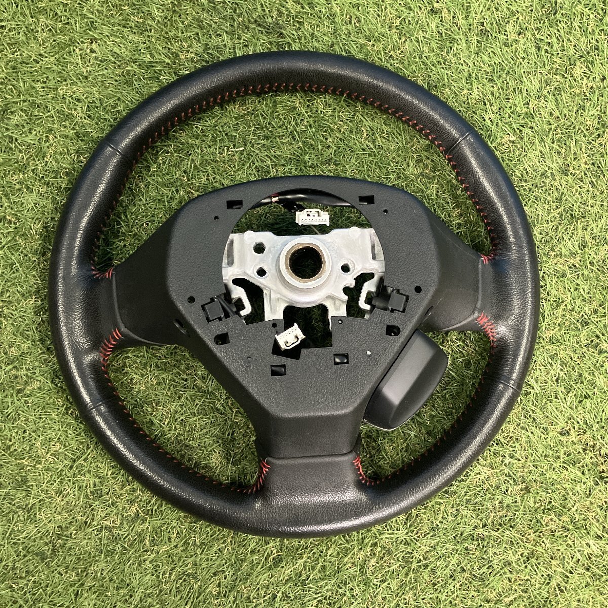 Yahoo!オークション - [24P06953D4] スバル エクシーガ tS (DBA-YA5)