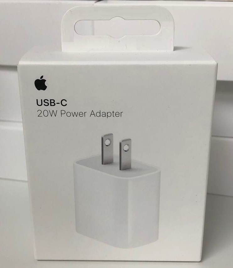 USB-C電源アダプタ アップル純正品高速充電アダプタ 20W Apple iPhone/iPad対応充電器 PD急速充電AC-USB充電器 MWVV3AM/A USB-C 1ポート(AC ...
