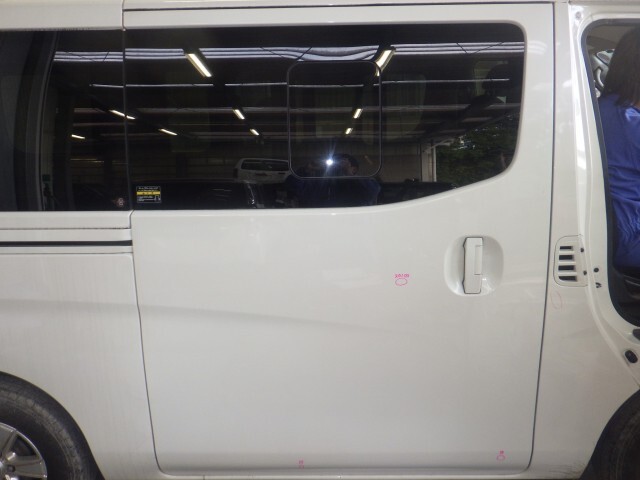 NV350キャラバン CBF-VR2E26 右RドアASSY ロング低床プレミアムGX 5人 QR20DE 5DT QAB W ACR M540 H210M-3XUBA(サイド)｜売買された ...
