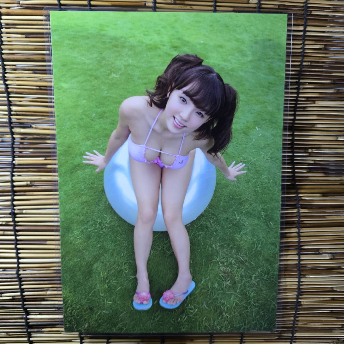 Yahoo!オークション - 【高品質超厚手250μラミネート加工】篠崎愛 ...