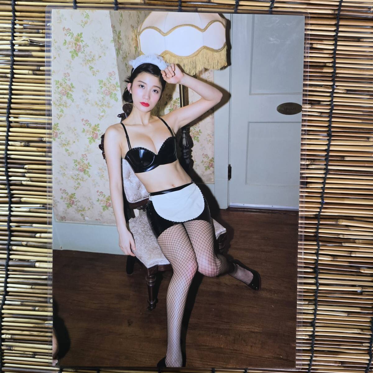 Yahoo!オークション - 【高品質厚手150μラミネート加工】小倉優香 ...