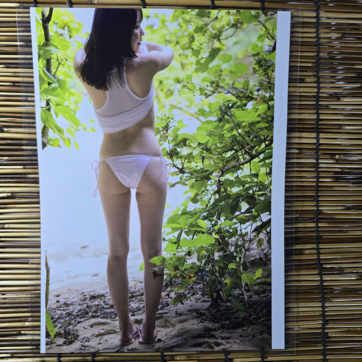 高品質厚手150μラミネート加工 小日向ゆか 水着 A4変 雑誌切り抜き6ページ グラビアアイドル l61(タレント)｜売買されたオークション情報、yahooの商品情報をアーカイブ公開 ...