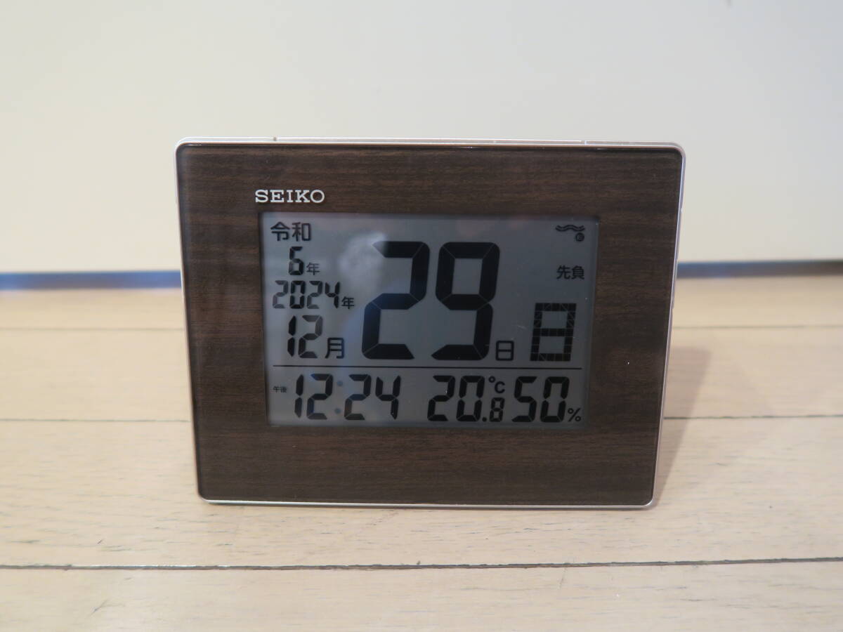 Yahoo!オークション - 送料無料 SEIKO 電波時計 置時計（壁掛け可能）