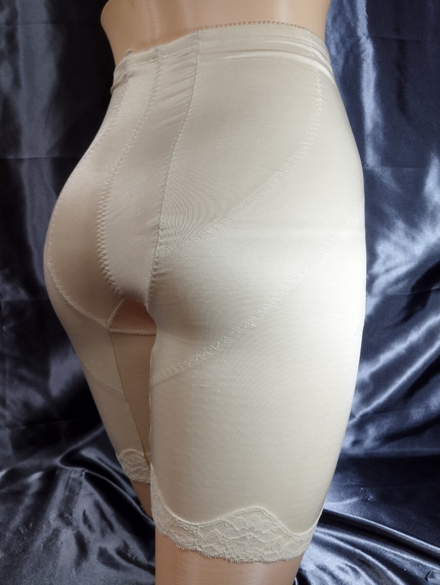 Yahoo!オークション - ガードル 76サイズ 光沢 美品【A916】