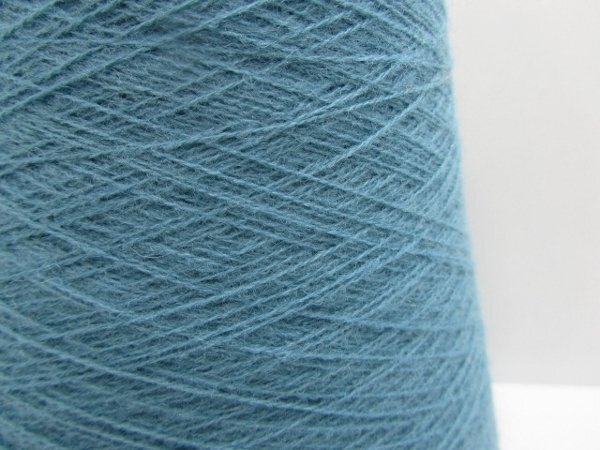 Yahoo!オークション - 毛糸・ウール混・モスブルー 530g H-028