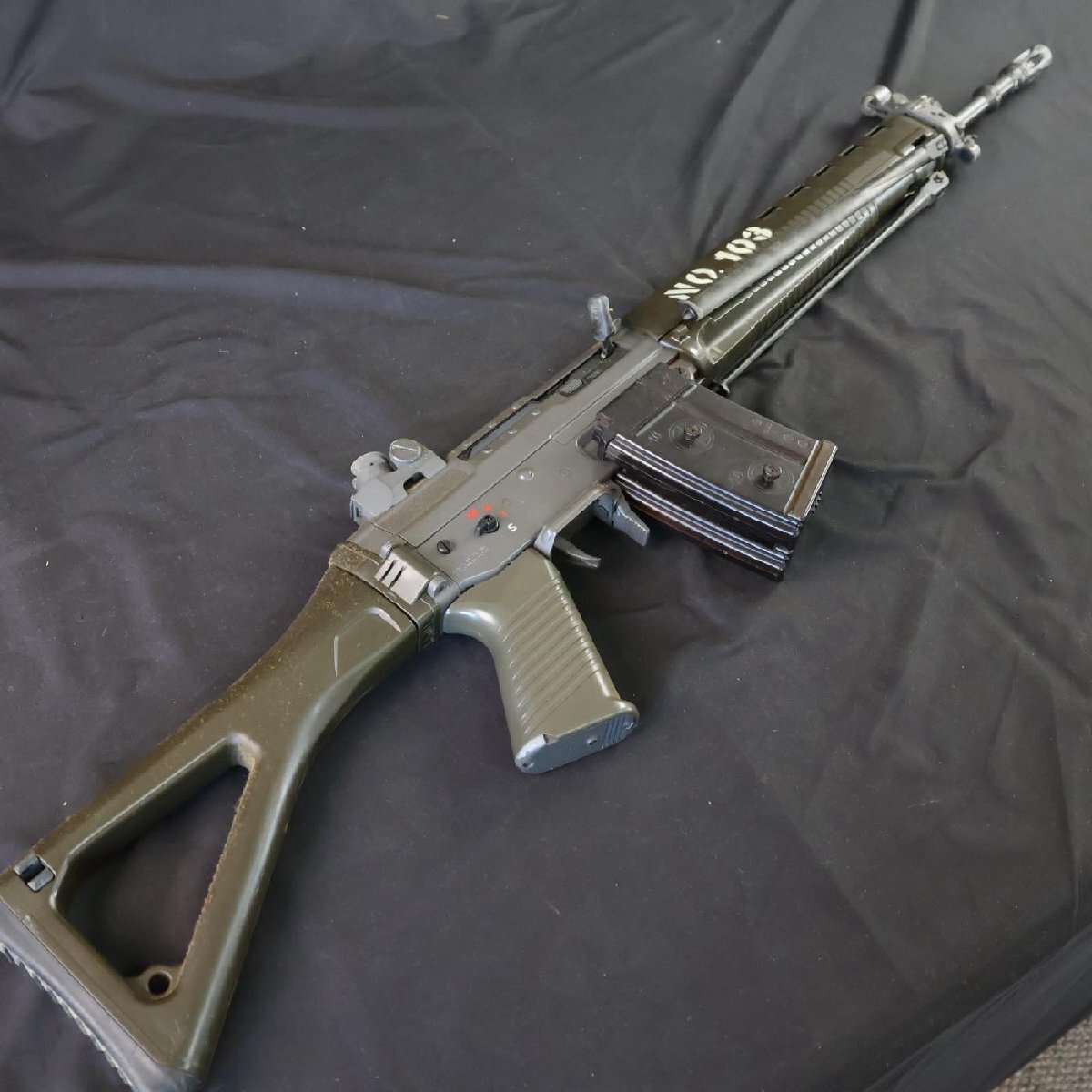 Yahoo!オークション - 東京マルイ SIG SG550-1 電動ガン #13161