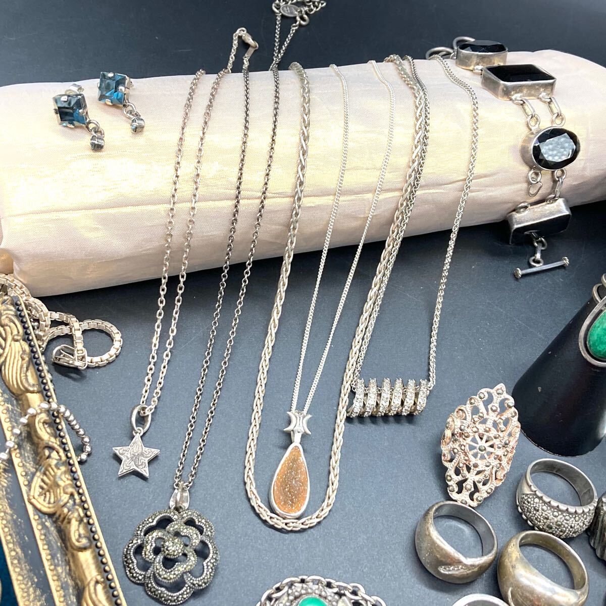 Yahoo!オークション - 1円〜スタート silver入り [アクセサリーおまと...