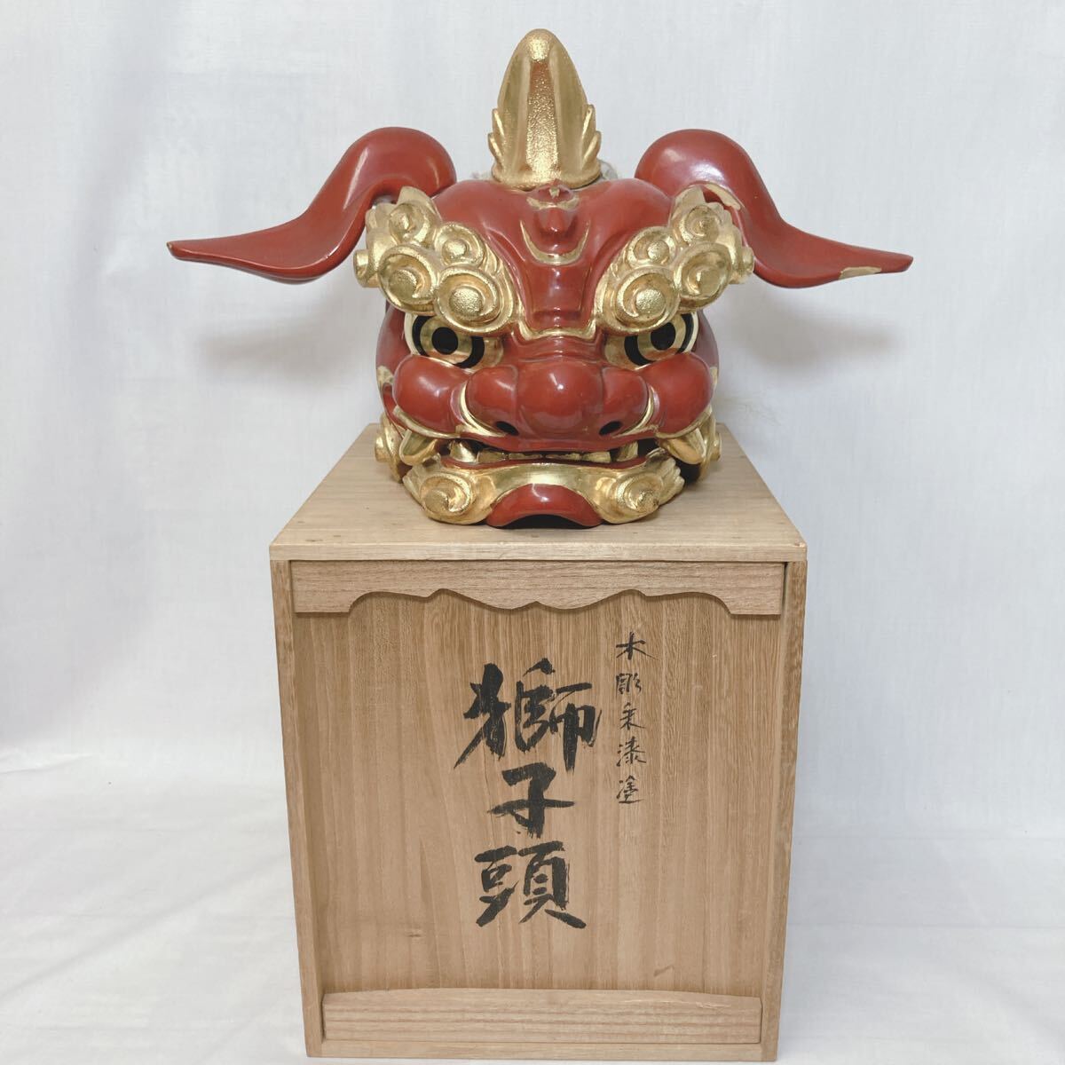 Ea8 時代物 伝統工芸 南部吉英作 獅子頭 特大獅子頭 大獅子頭 神楽面 ししまい 天然木 金箔 桐材 本漆 東洋彫刻 |売買された