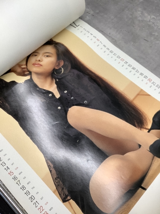 Yahoo!オークション - Z1a 希少 田中美奈子カレンダー 1992年 撮影 遠...