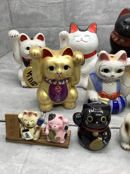 Yahoo!オークション - Z1a 招き猫まとめて 貯金箱 置物 開運 縁起物 右...