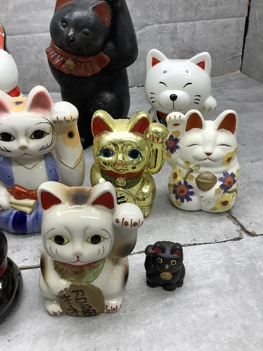 Yahoo!オークション - Z1a 招き猫まとめて 貯金箱 置物 開運 縁起物 右...