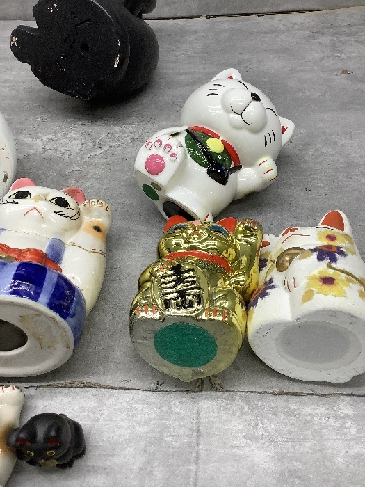 Yahoo!オークション - Z1a 招き猫まとめて 貯金箱 置物 開運 縁起物 右...