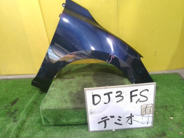 Yahoo!オークション - デミオ DBA-DJ3FS 右Fフェンダー