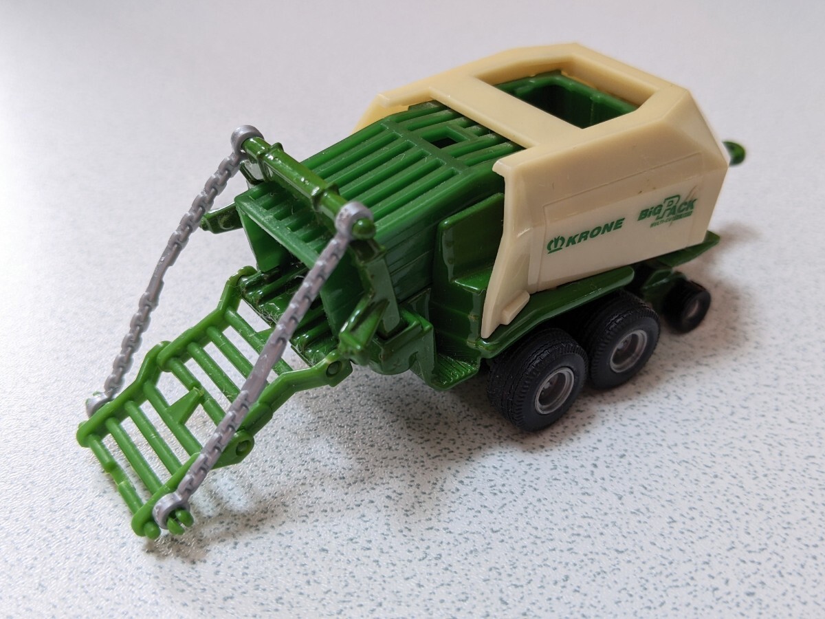 Yahoo!オークション - siku ジク ボーネルンド 1628 スクエアベーラー ...